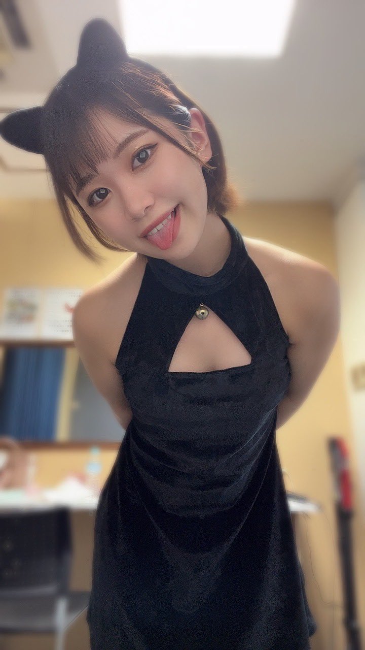 higashimura_sousuke on Twitter: "RT @yuzuki_mano: どっちが好き？👅 #グラドル自画撮り部 https://t.co/5on9QPxI24 ...