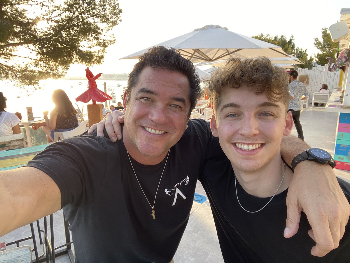 Dean Cain And Wife 2022