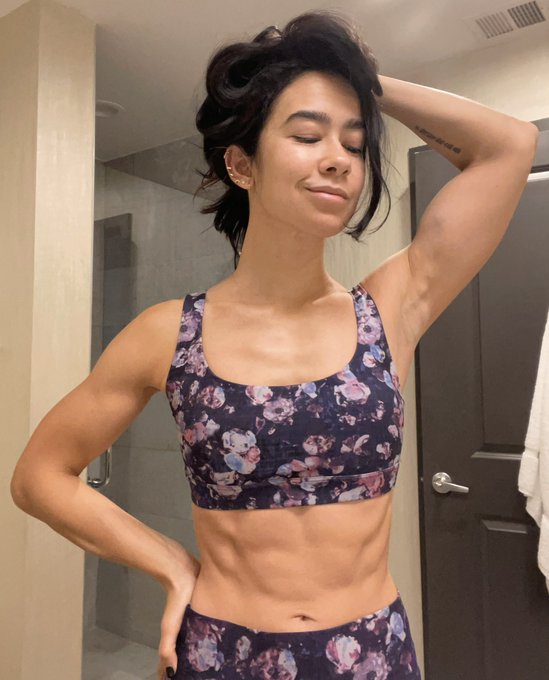 Photos: AJ Lee (AJ Mendez) shows off her 2022 physique - NoDQ.com: WWE ... Photos: AJ Lee (AJ Mendez) shows off her 2022 physique - NoDQ.com: WWE ...