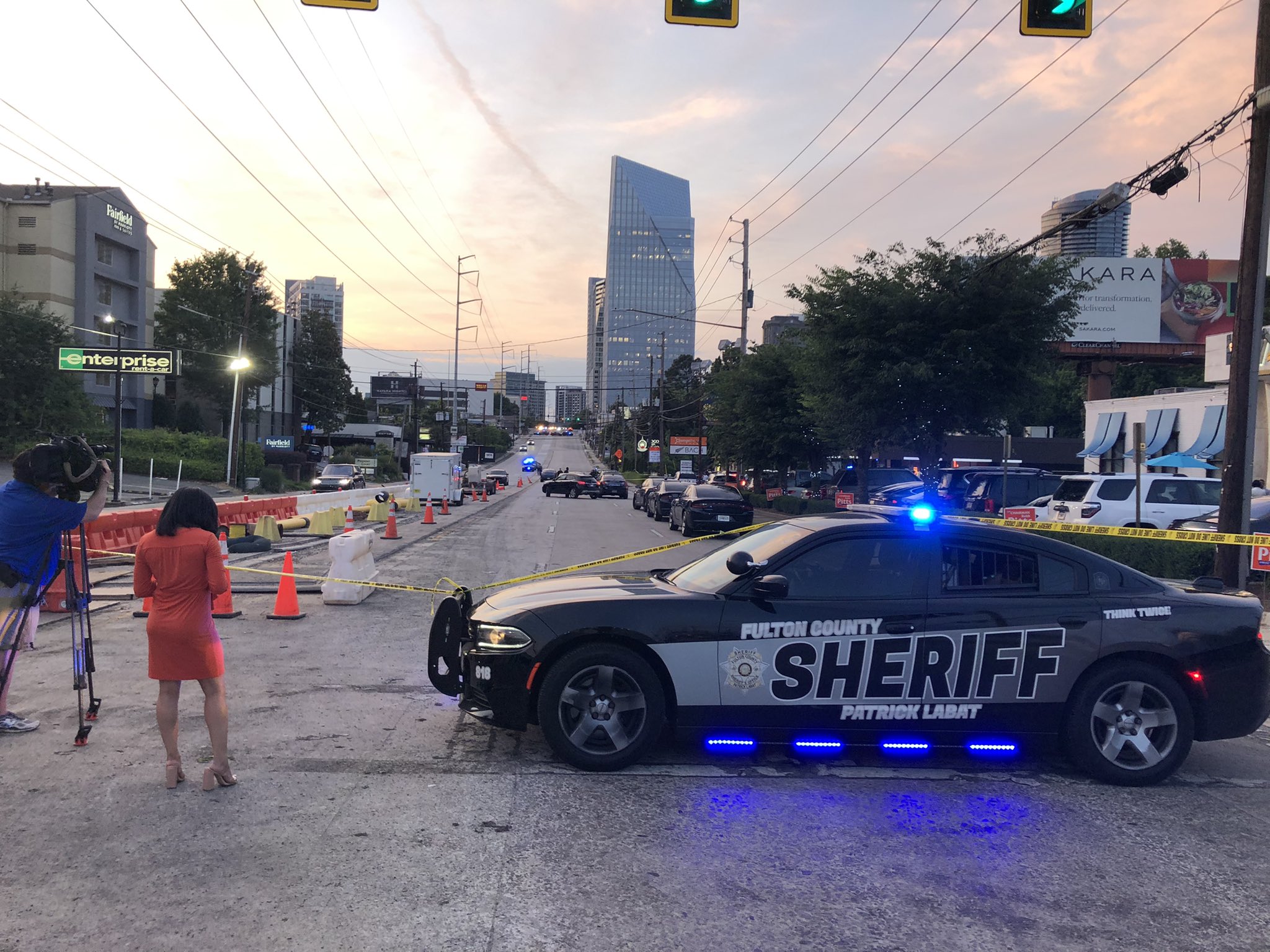 Allen Devlin on Twitter: "Photos of the scene from earlier. https://t.co/p5V9O3CgcV" / Twitter