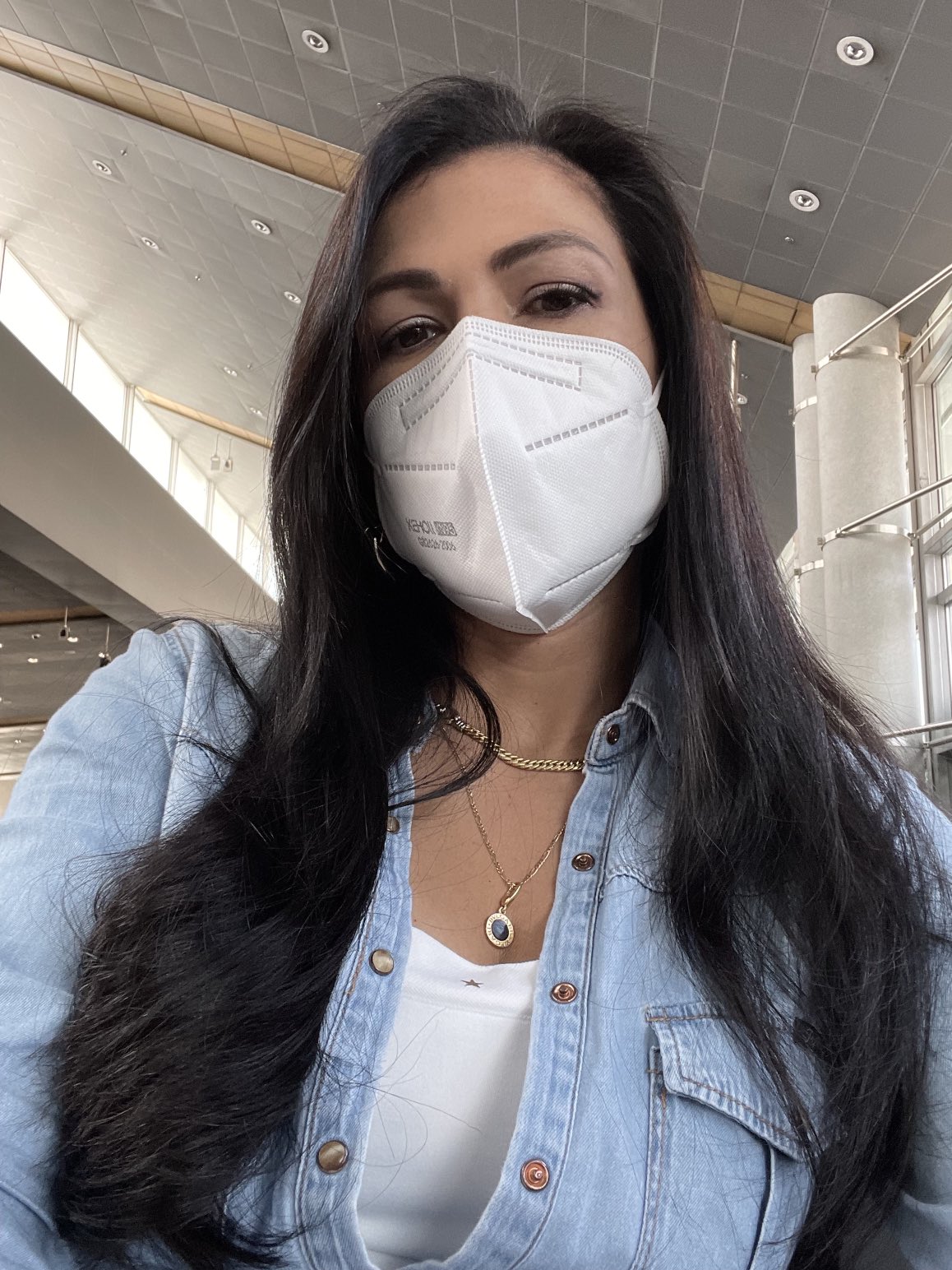 Sofía Orozco on Twitter: "Yo sigo usando tapabocas. ¿Y tú? https://t.co/ynFCi5MVc7" / Twitter