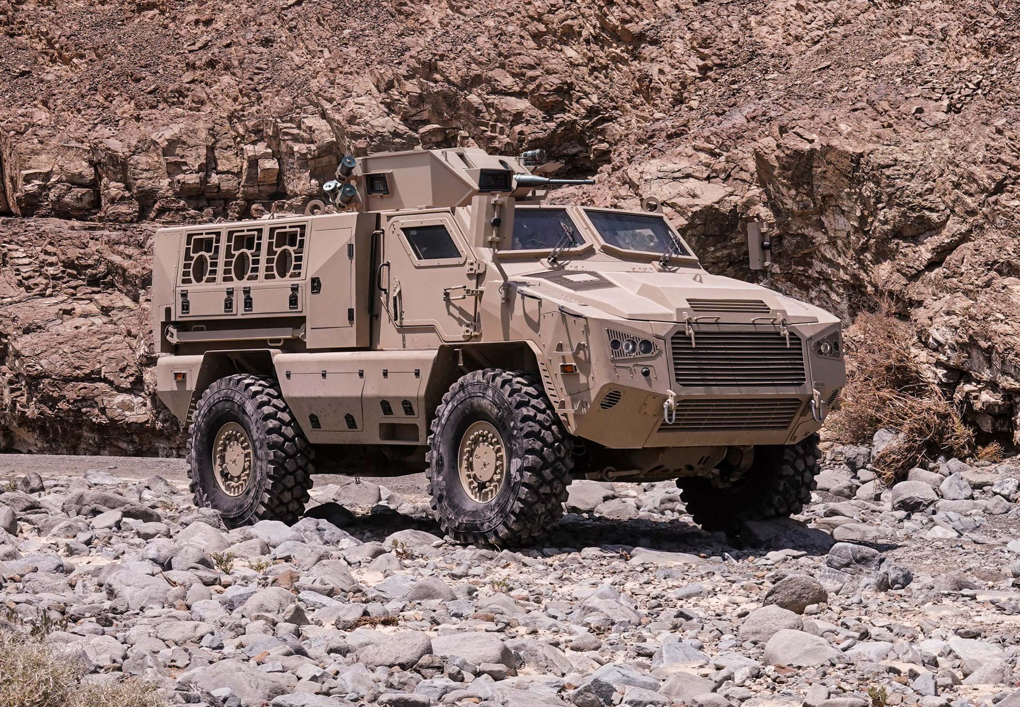 AAG_th on Twitter: "🇹🇭🇿🇦AAG_th บันทึกประจำวัน: #DTI ไทยเปิดตัวยานเกราะล้อยางป้องกันทุ่นระเบิดและ ...