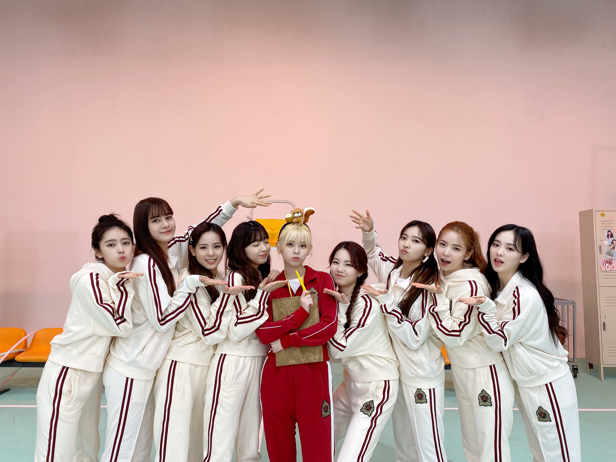 NiziU on Twitter: "／ 5/20(金) 19:00~ NiziU Official YouTubeにて 「NiziU School」第3話を配信中📲 \ 🏫NiziU ...