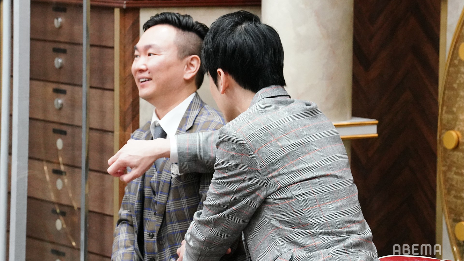 かまいたちMC ABEMA ぜにいたち【公式】 on Twitter: "すぐイチャイチャしてしまう濱家さん。 もう夫婦にしか見えません（？） #濱家 の日 #ぜにいたち #かまいたち ...