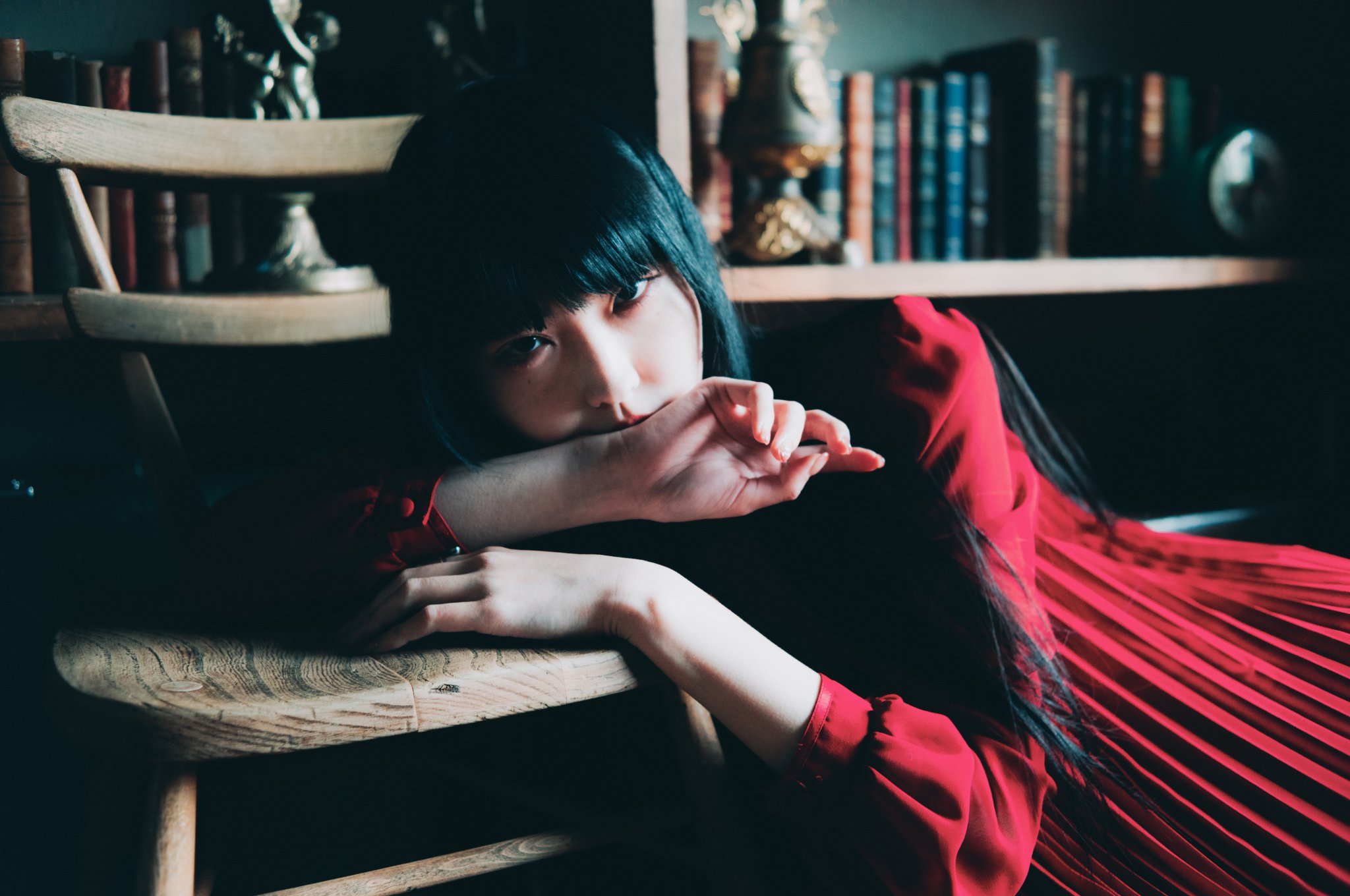 Tonsoku on Twitter: "本には誰かの人生が詰まっている。 https://t.co/gJjKqR7EjB" / Twitter