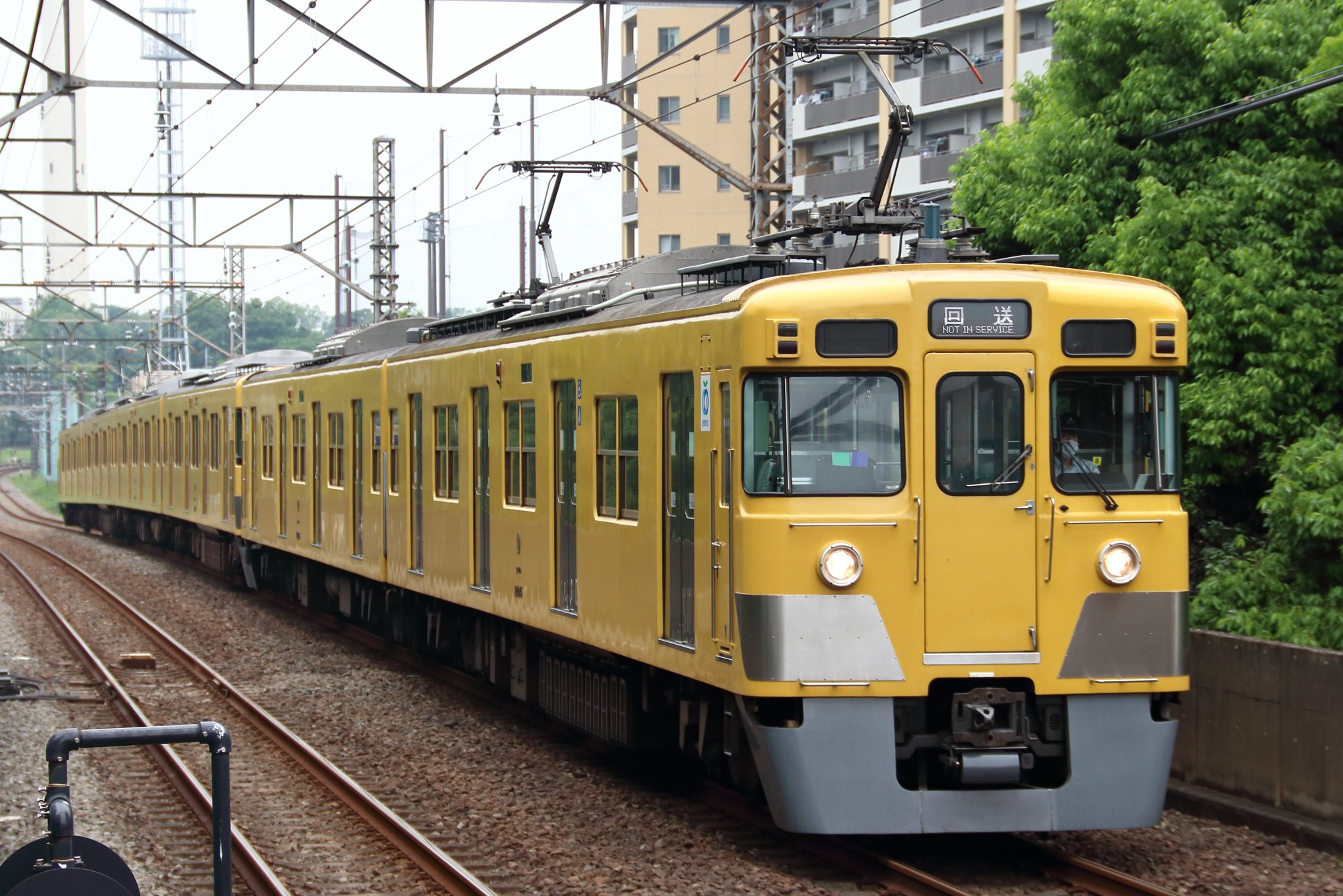 写真垢 on Twitter: "2022年5月21日(土) 西武2000系 2405F+2501F 不定期回送(玉-9882-平-9862-石-9881-平-9861-南曽) 1,2枚目 ...