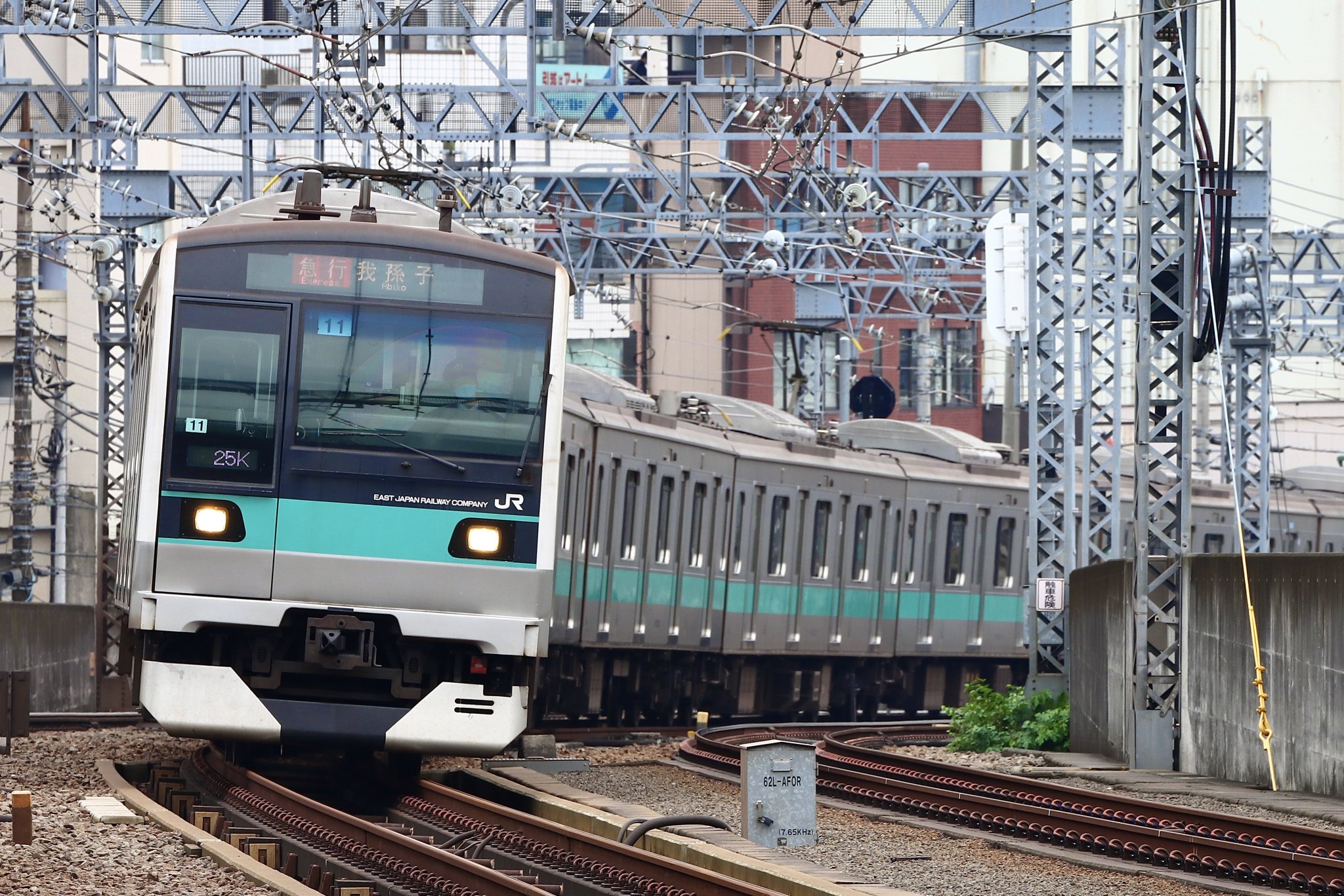 ワタシダ【Odapediaの中の人】 on Twitter: "登戸なんかで撮っていると、多摩線との直通運転が復活したんじゃないかって、ちょっと錯覚しそうになります。 https://t.co ...