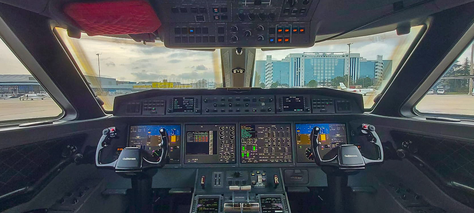 Embraer Rj145 Cockpit