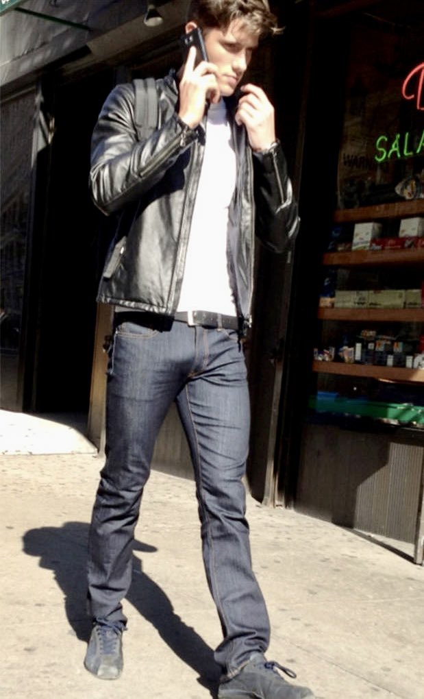 TW Pornstars - 1 pic. Tweetinch (66K). Twitter. #VisiblePenisLine # ...