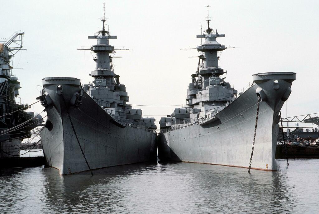 WarshipPorn on Twitter: "USS Iowa (BB-61), on right, and USS Wisconsin (BB-64) mothballed at ...