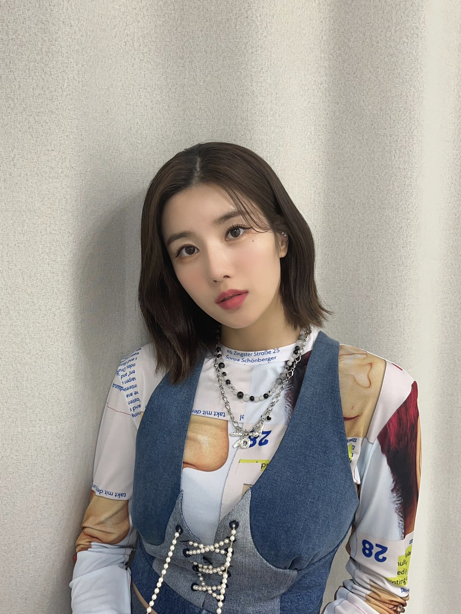 권은비 Kwon Eun Bi On Twitter [📸] 220523 2nd Mini Album [color] Video