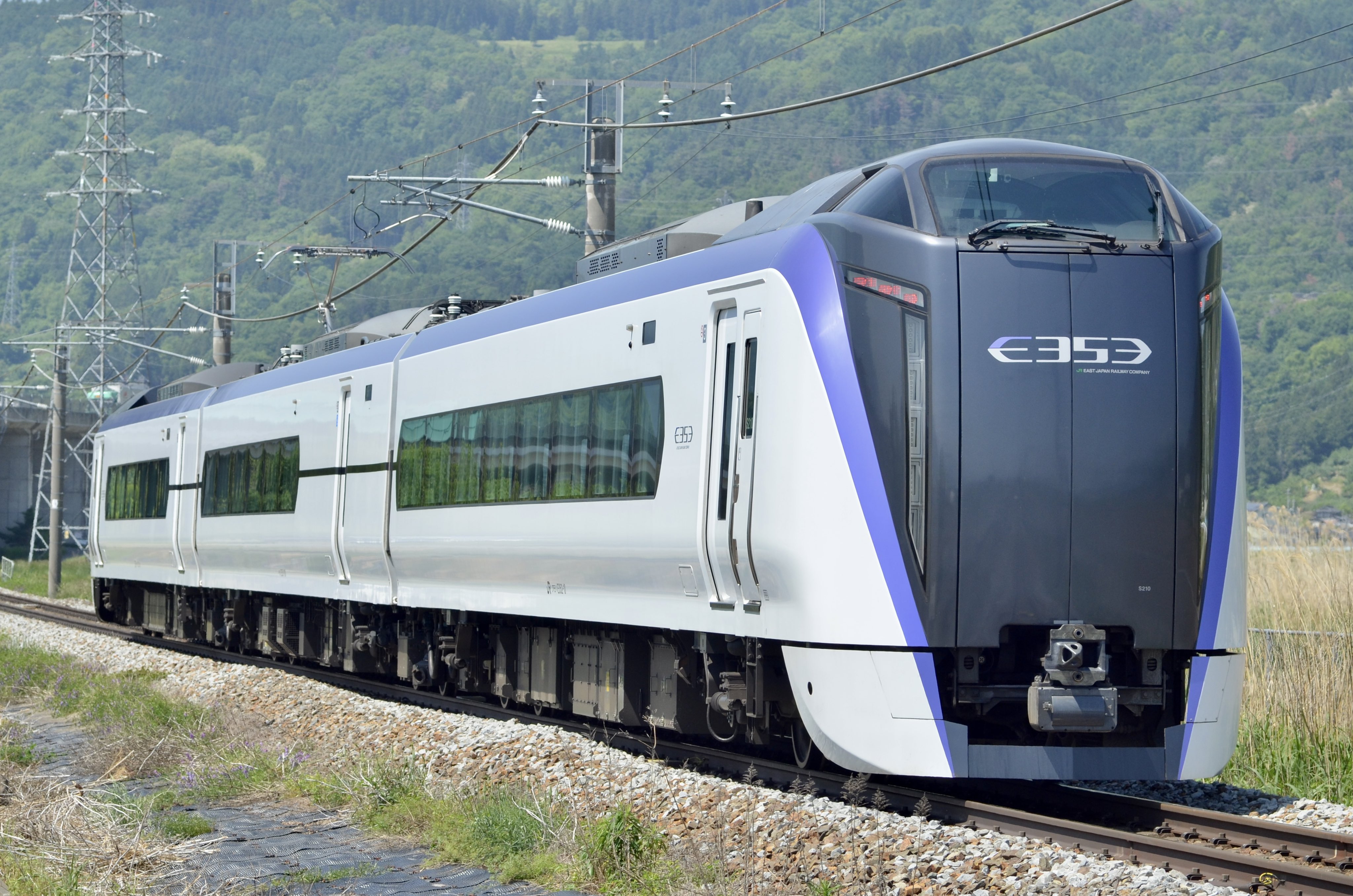 Native Dancer on Twitter: "回9951M E353系S120編成 入場回送 試9960M E353系S210編成 出場試運転 https://t.co ...