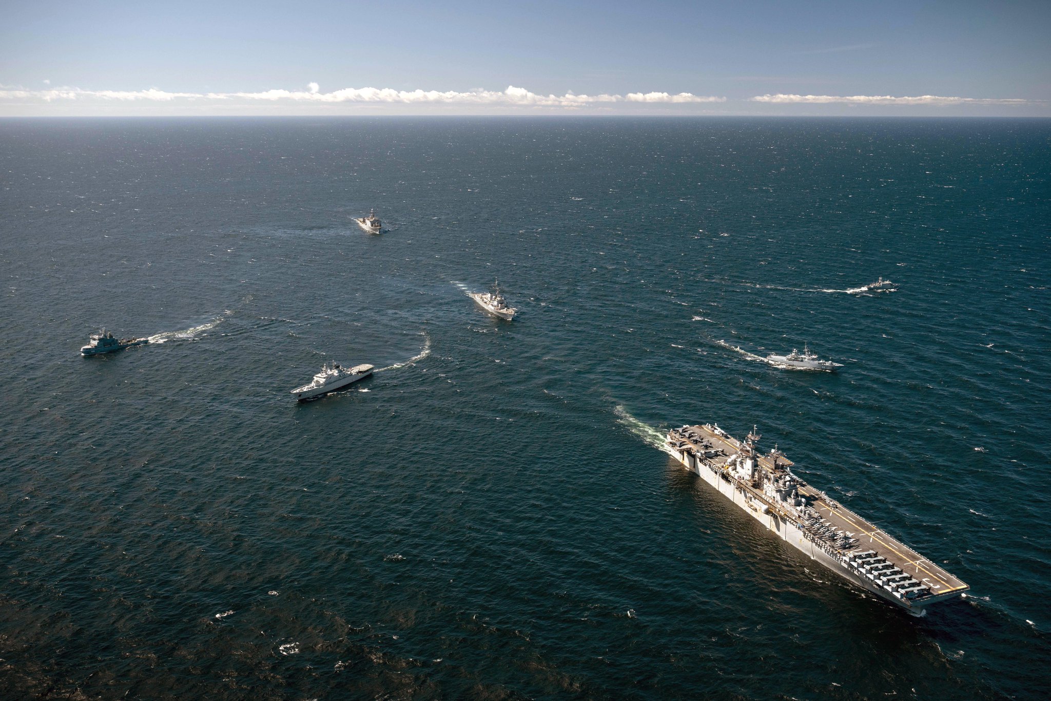U S Navy On Twitter Usnavy Photos Of The Day Usskearsarge And