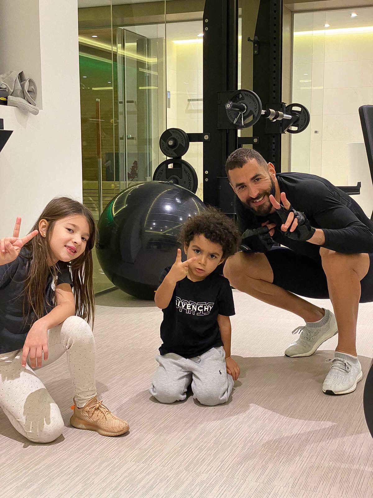 Karim Benzema Daughter Karim Benzema Family: Chloe Benzema And