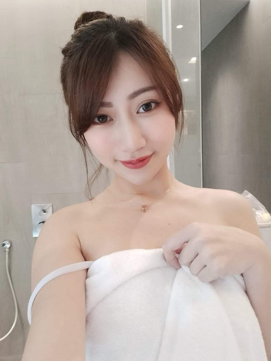 洗好澡了 真是舒服 每天回到家洗完澡心情就會很好 除了身體乾淨了🛀 覺得心靈也一併洗乾淨了 你們也有這種感覺嗎? 跟我說說 https://t.co/hyTpbVkuZx #JKFfans # ...