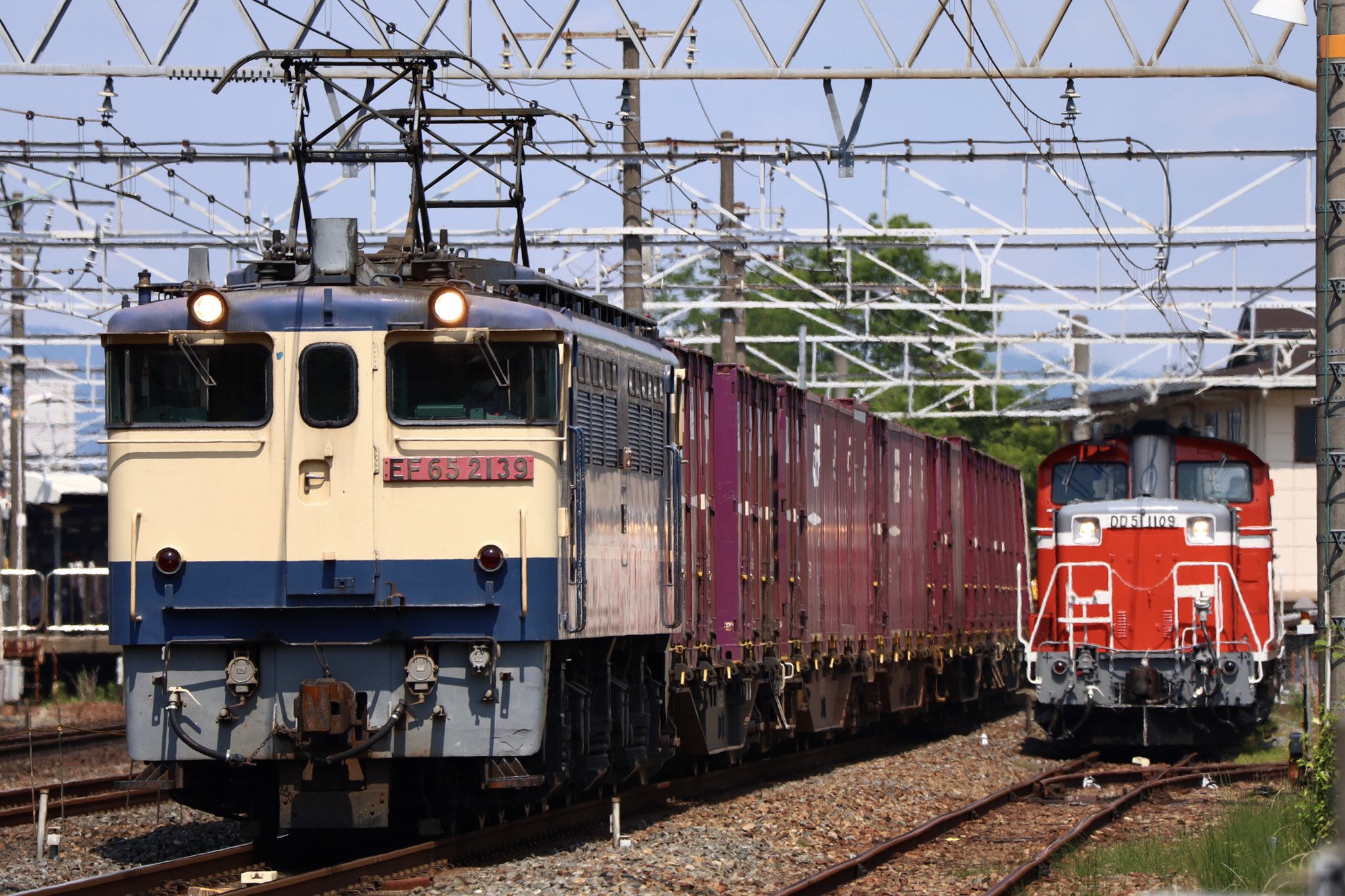 密 鐵 on Twitter: "2022.5.25 5087レ EF65 2139+コキ 松永工臨 工9389レ DD51 1109+ロンチキ12B PFのラストナンバーと白差し凸 ...