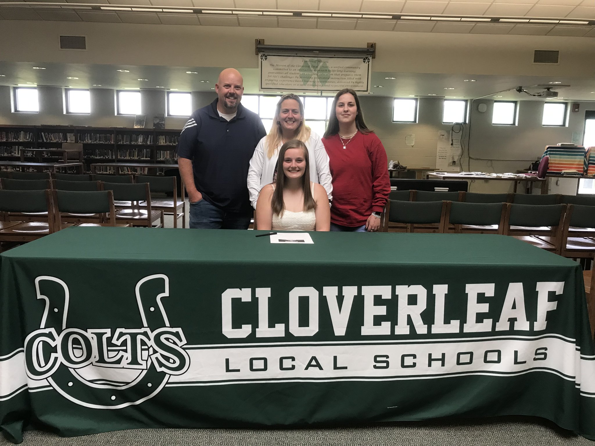 Cloverleaf Schools on Twitter: "Kyla Bryant is continuing her education and softball career ...