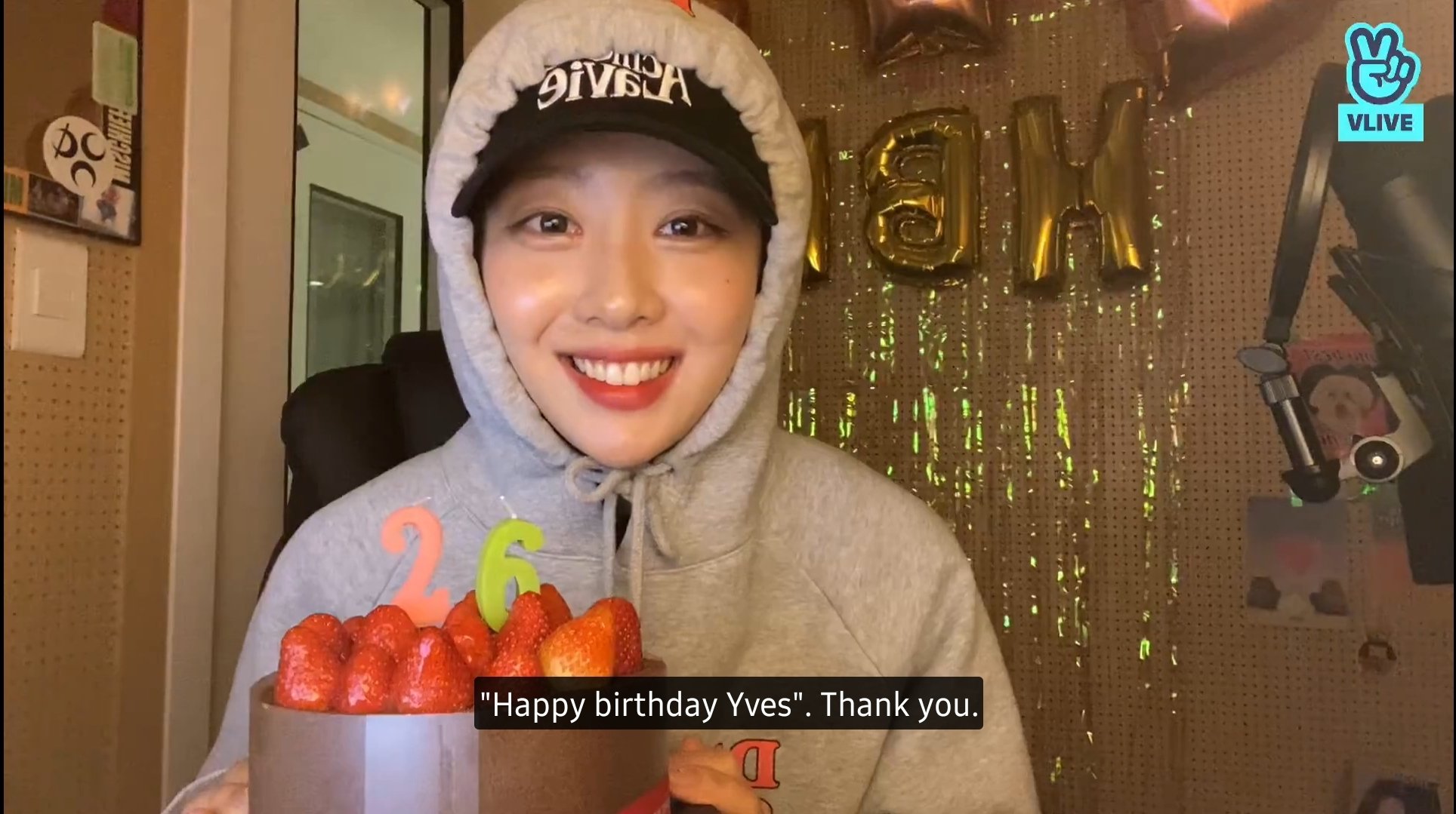 LOONA's Subbits on Twitter: "220523 "Can we do a birthday party for Yves" w/ Yves Part 1 https ...