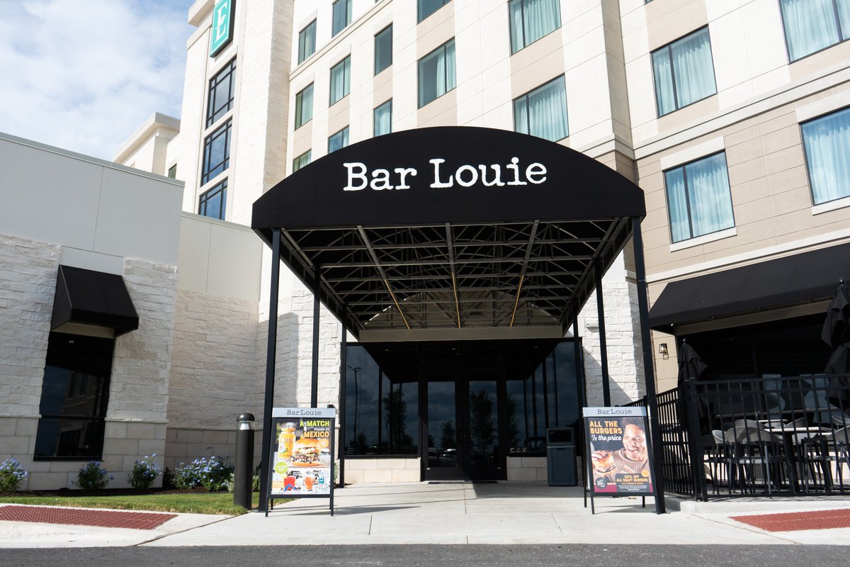 City Of Round Rock On Twitter The Doors To Bar Louie Have Officially