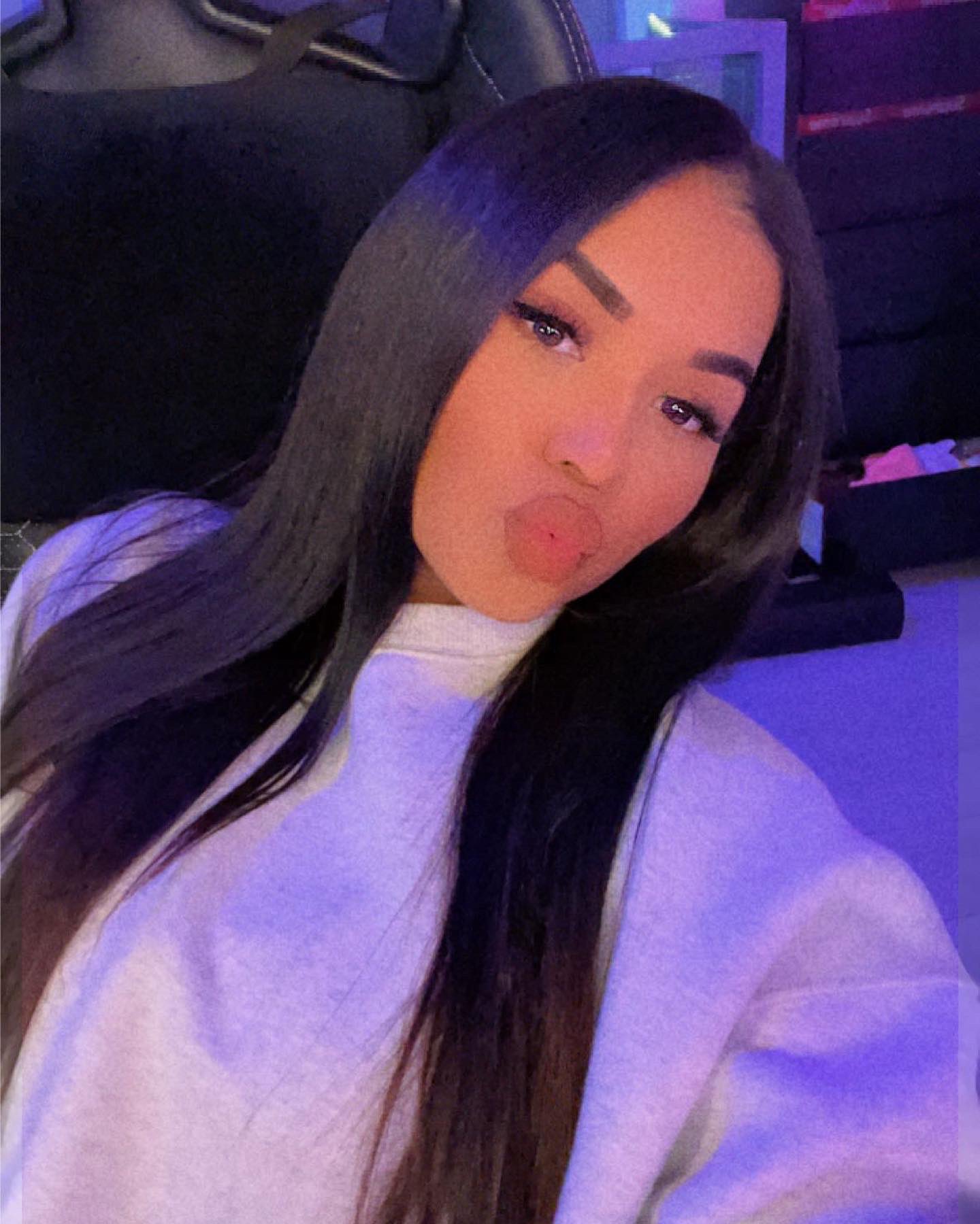 Spice on Twitter: "The strimer is back https://t.co/gxduNk1ujT" / Twitter