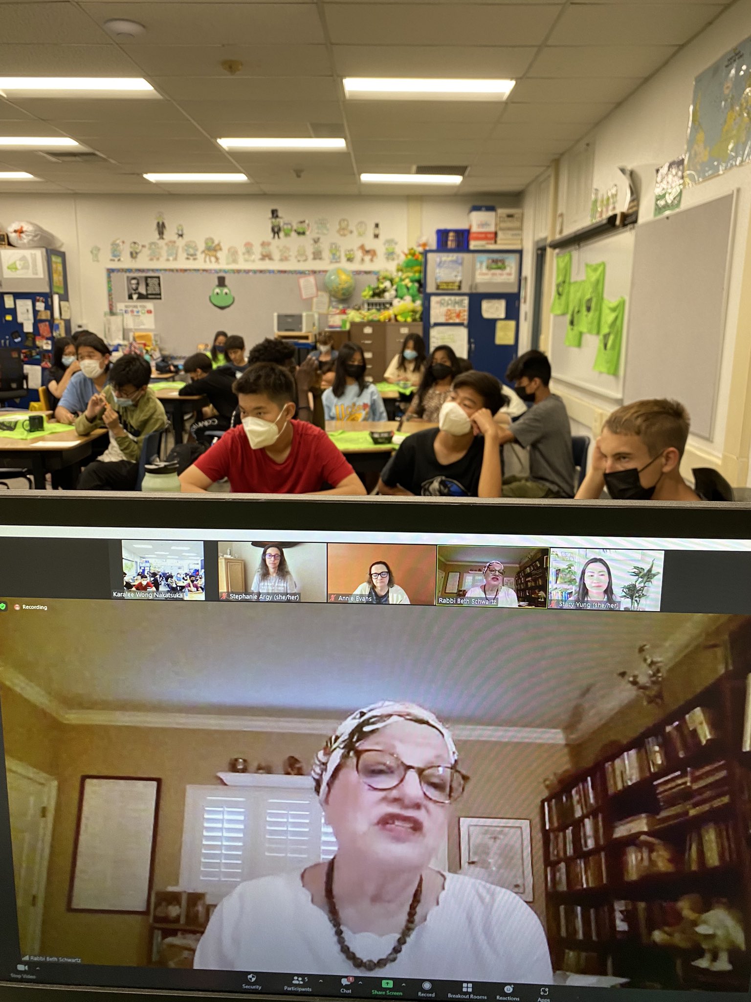 Karalee Wong Nakatsuka 🐸 🌎🇺🇸 on Twitter: "#HistoryFrogClass🐸 is ready to REIMAGINE next ...