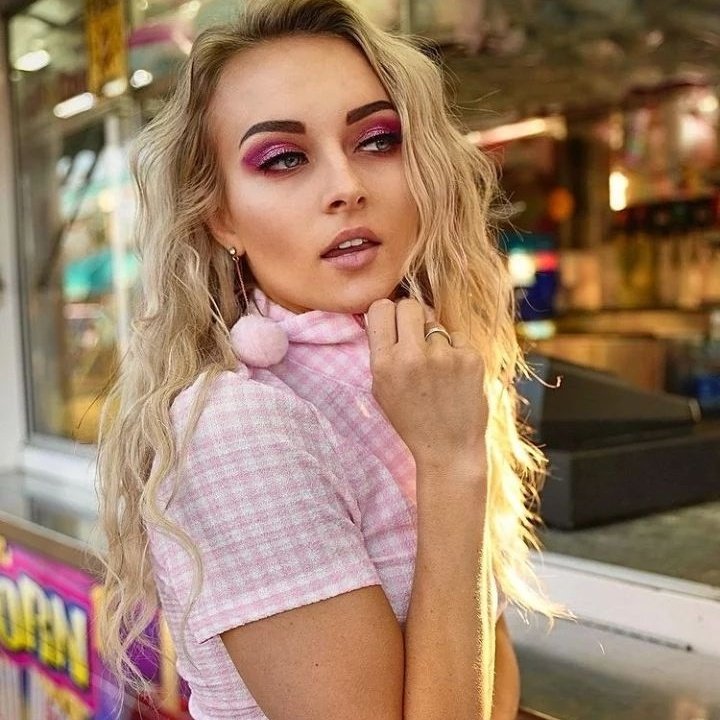 Charisma Davis's Instagram, Twitter & Facebook on IDCrawl