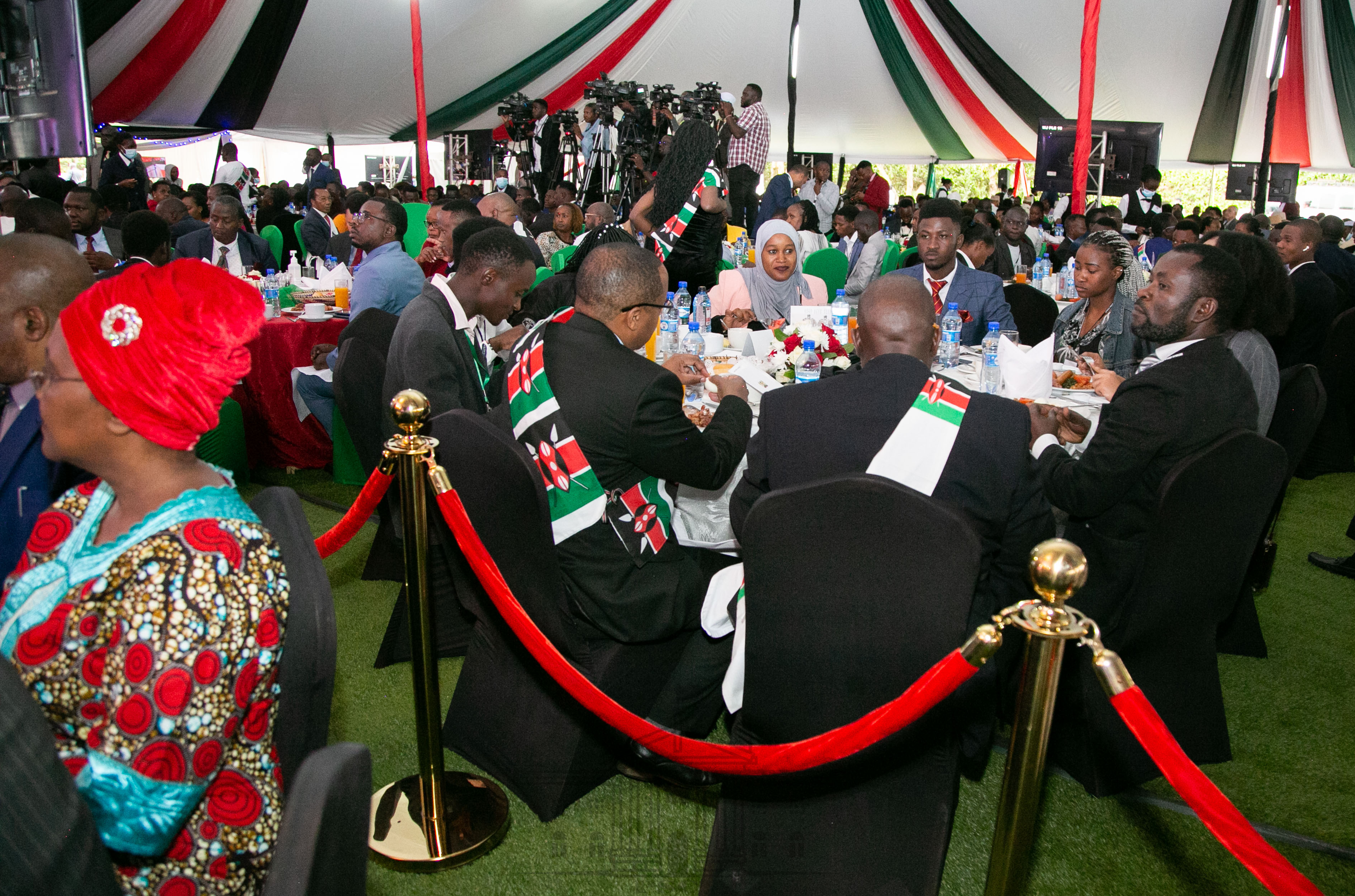 State House Kenya on Twitter: "1/2 His Excellency President Uhuru Kenyatta joins national ...