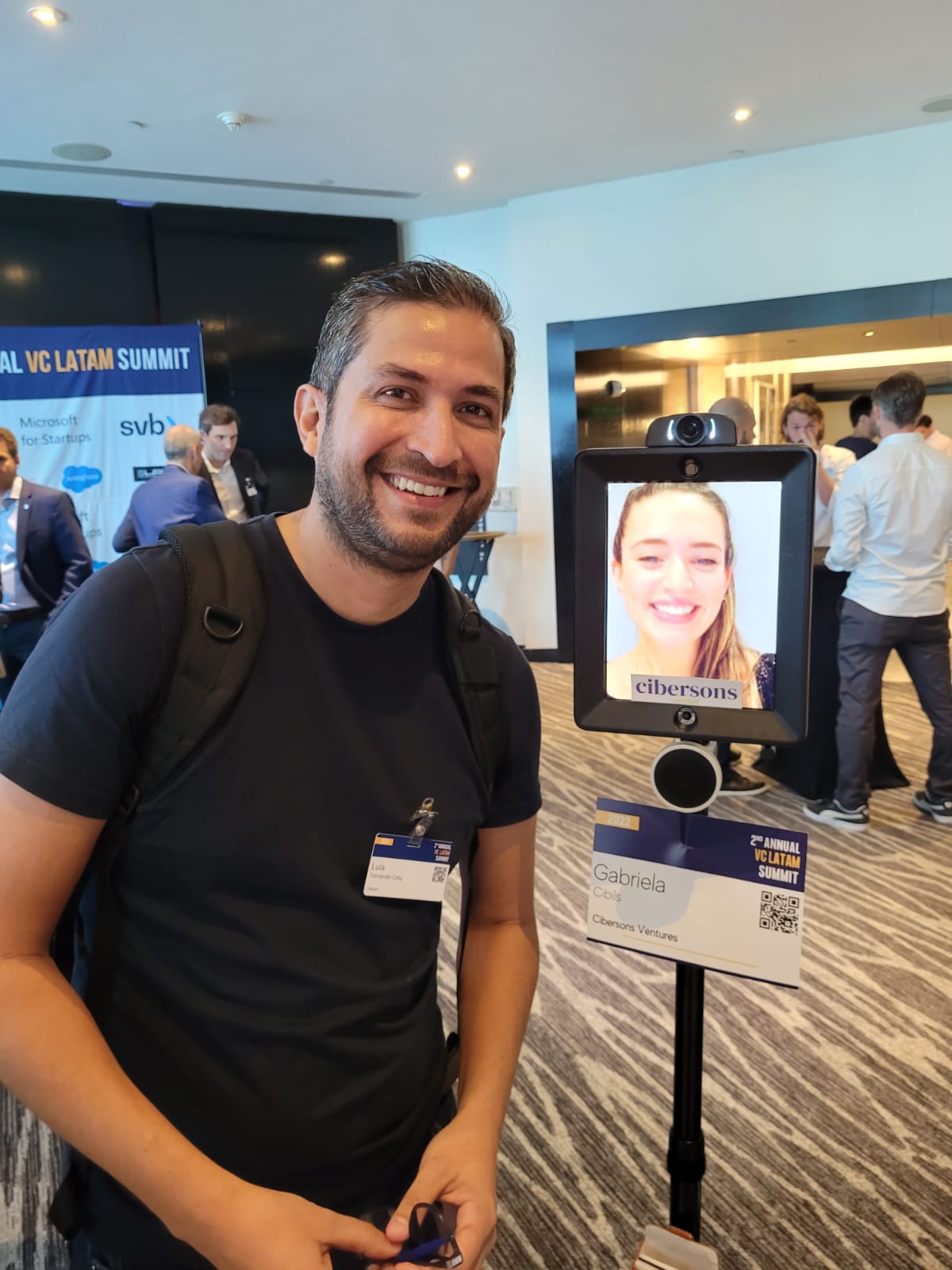 Cibersons on Twitter: "Cargo industry pioneer alert🇧🇴 Our portfolio company @DeltaX_la pitching ...