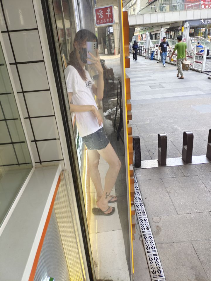 朔夜 On Twitter 发量越来越少了,好想在三十岁之前至少尝试一次3p啊 Esx0v92wrs Twitter