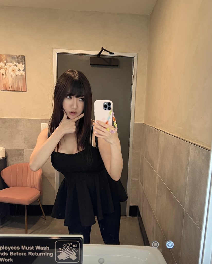 aria on Twitter: "Playing Hatsune Miku: Project DIVA Mega Mix+ on stream today!! Click the link ...