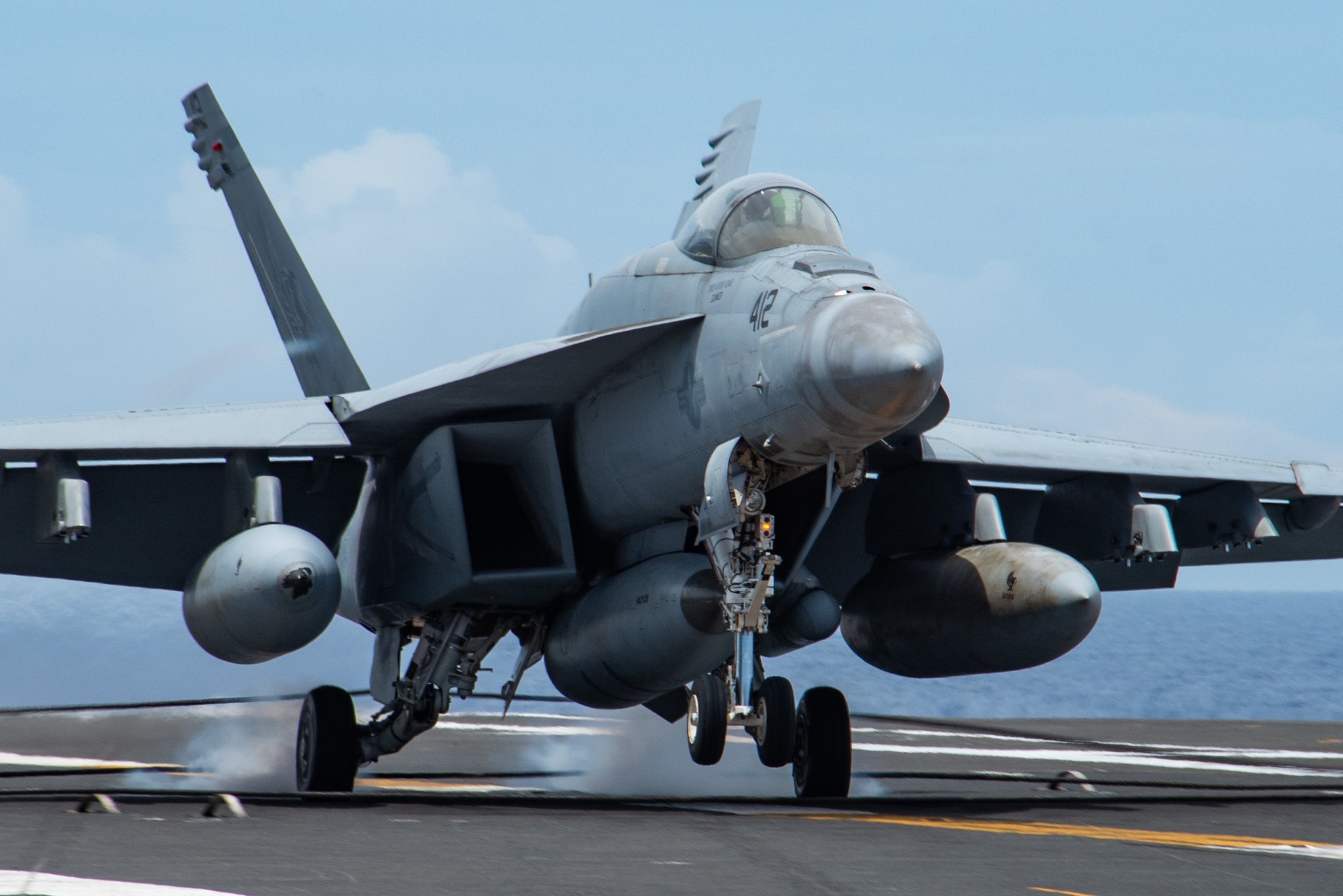 rocketengine on Twitter: "F/A-18E https://t.co/Q5EL1Tq9yG https://t.co/hru3vcM93k" / Twitter