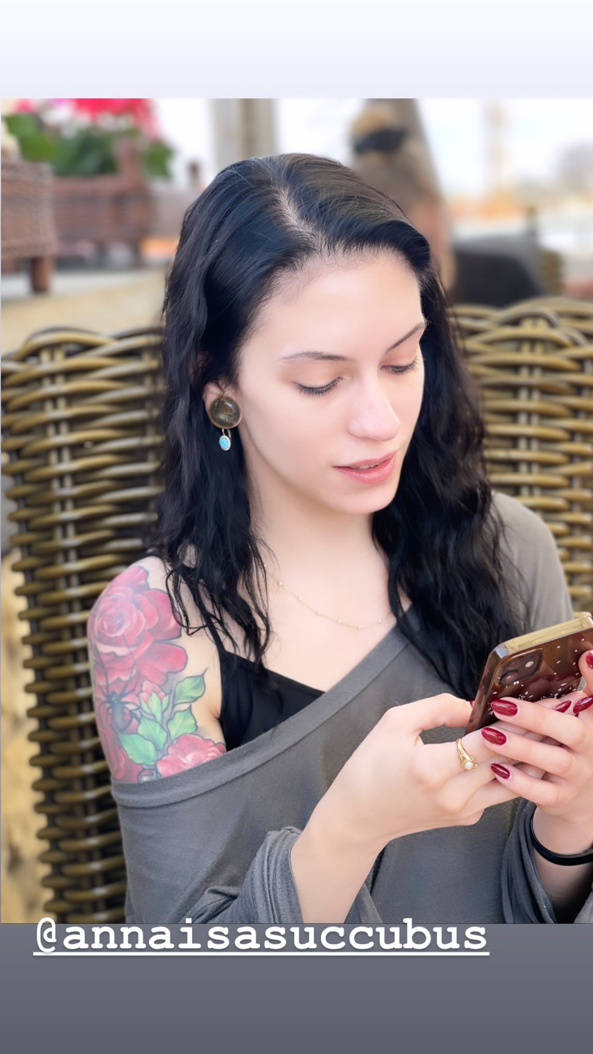 Tw Pornstars 4 Pic Heather Vahn Twitter Relaxing In Prague W The Beautiful Annadevillexxx