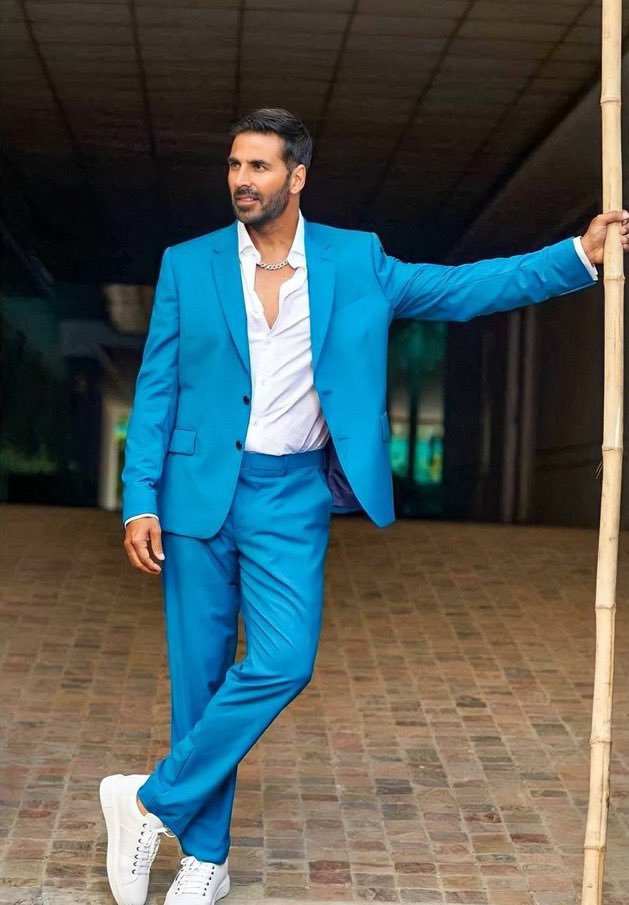 Akshay Kumar In Blue