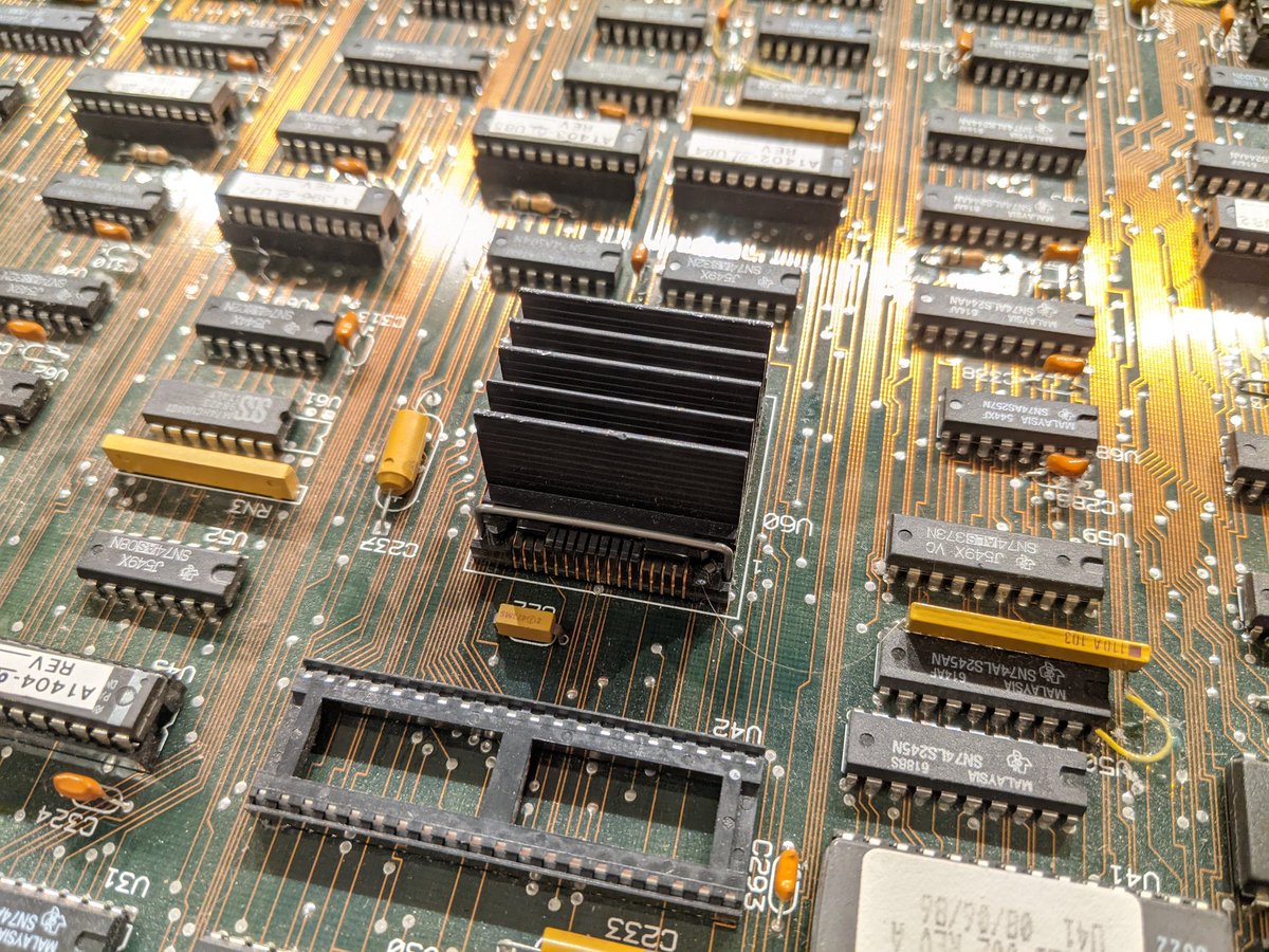 this is the LARGEST motherboard by @TubeTimeUS – Unroll Thread – We ...