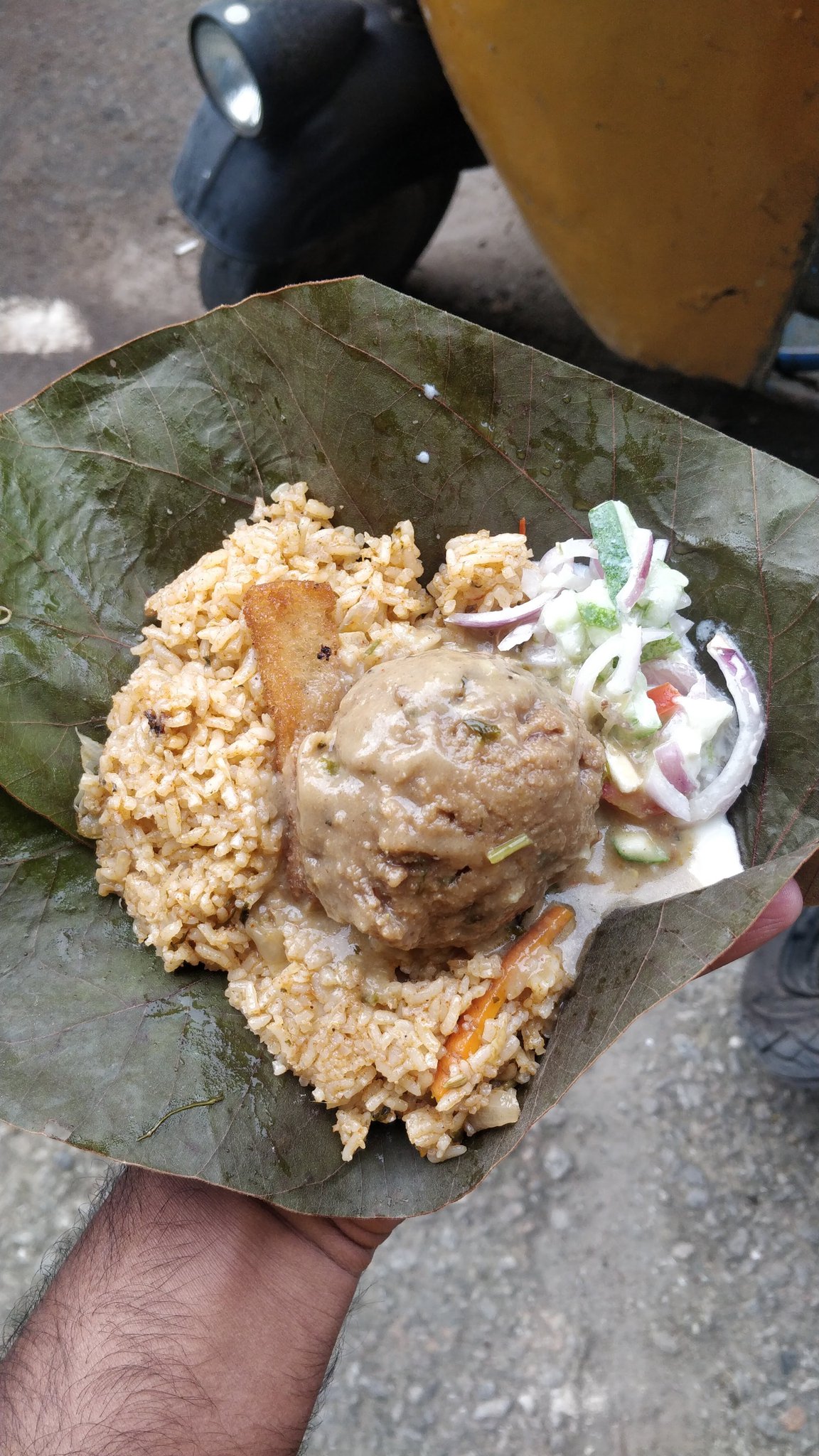 Dharmesh Ba @ #DesignUp22 on Twitter: "B N Sambaiah Setty Tiffin Room (Personal fauvorite 🤤 ) 📍 ...