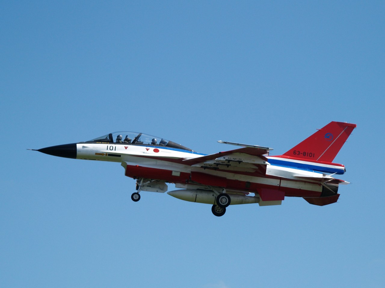 放浪の旅人 on Twitter: "2022.6.9 岐阜基地 1st F-2B 101 E-500、AFがじゃじゃ馬なので同体撮ると外れが多いのが難点。 しかも手振れ補正無いのでブレ易いし ...