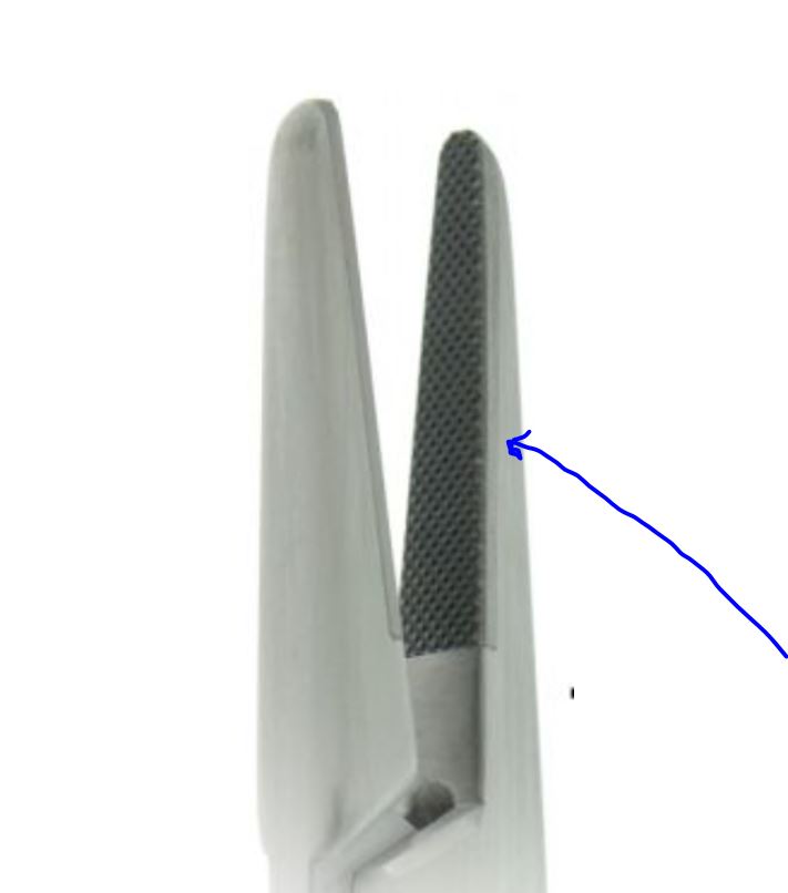 Short 🧵regarding what it means when a needle driver has a gold handle ...