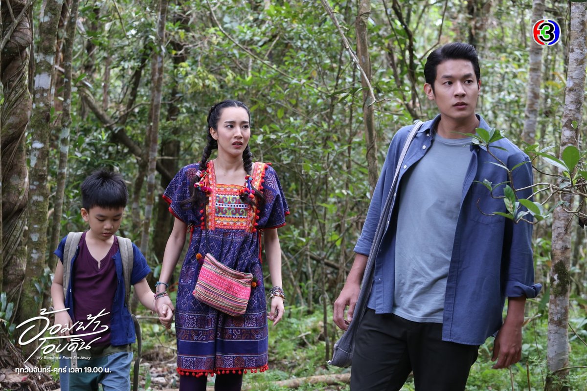 Ch3Thailand on Twitter: "🎬 #อ้อมฟ้าโอบดินep12 ทอฟ้า อดใจไม่ไหว หอมแก้ม ขุนเขา ไปหนึ่งฟอด 🔗 https ...