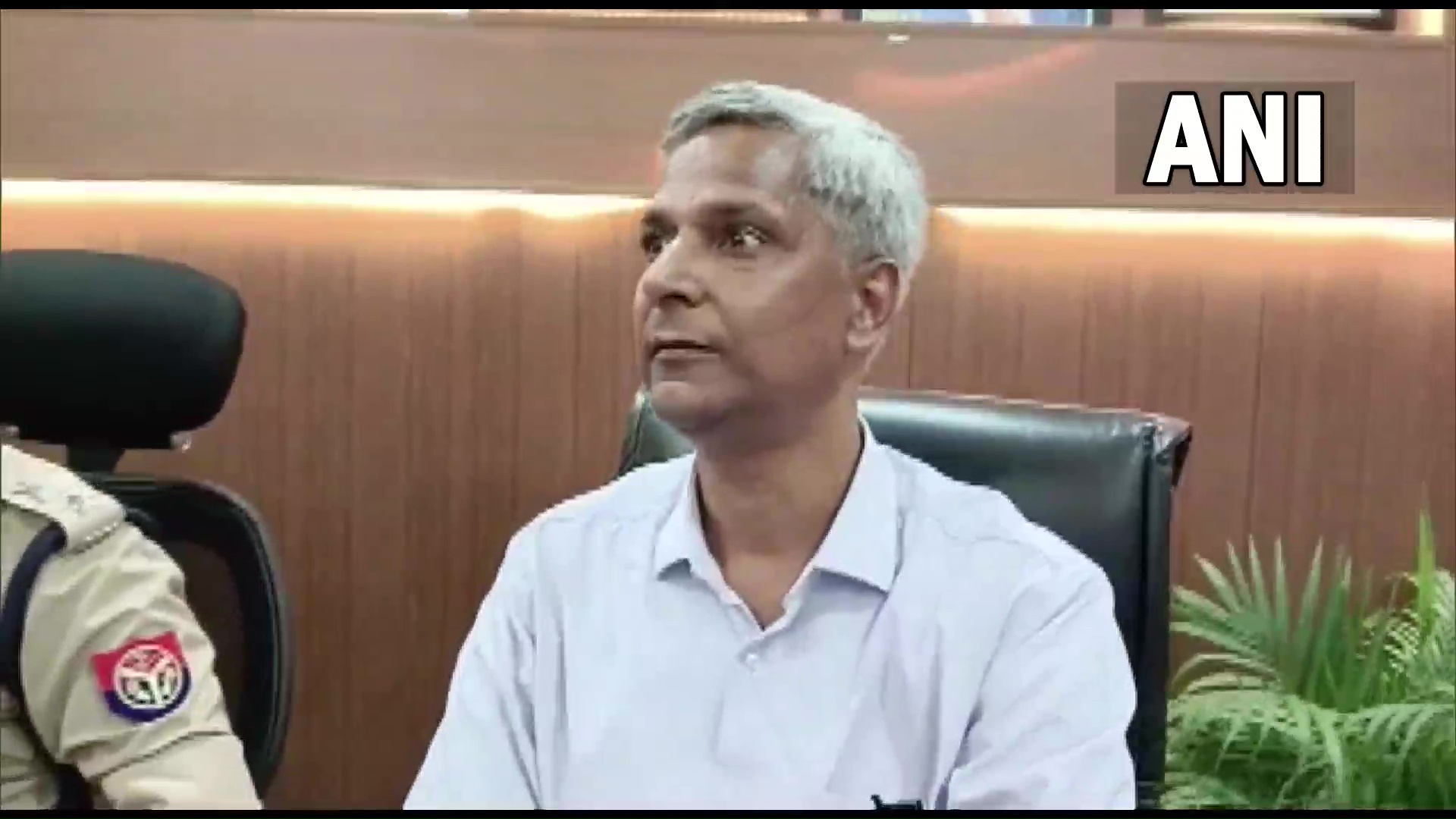 ANI UP/Uttarakhand on Twitter: "Uttar Pradesh | Friday prayers concluded peacefully in the ...