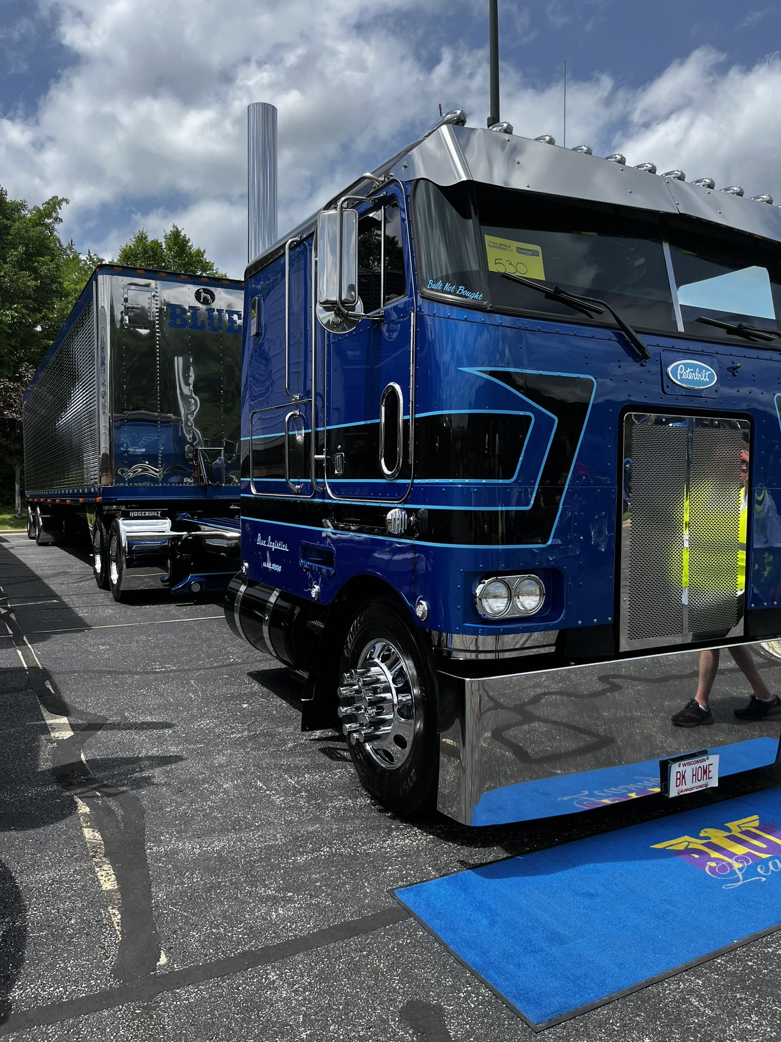 Custom Cabover Peterbilt