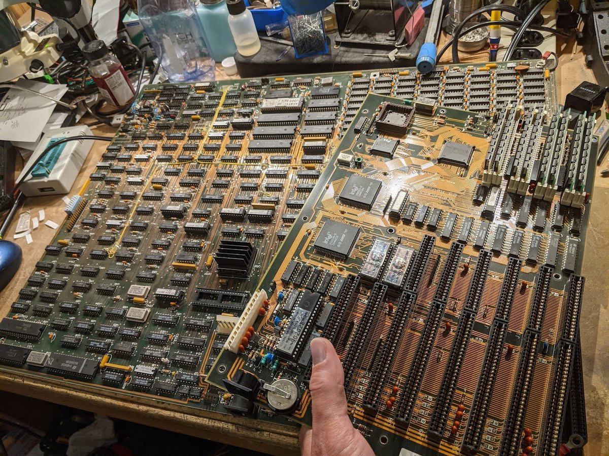 this is the LARGEST motherboard by @TubeTimeUS – Unroll Thread – We ...