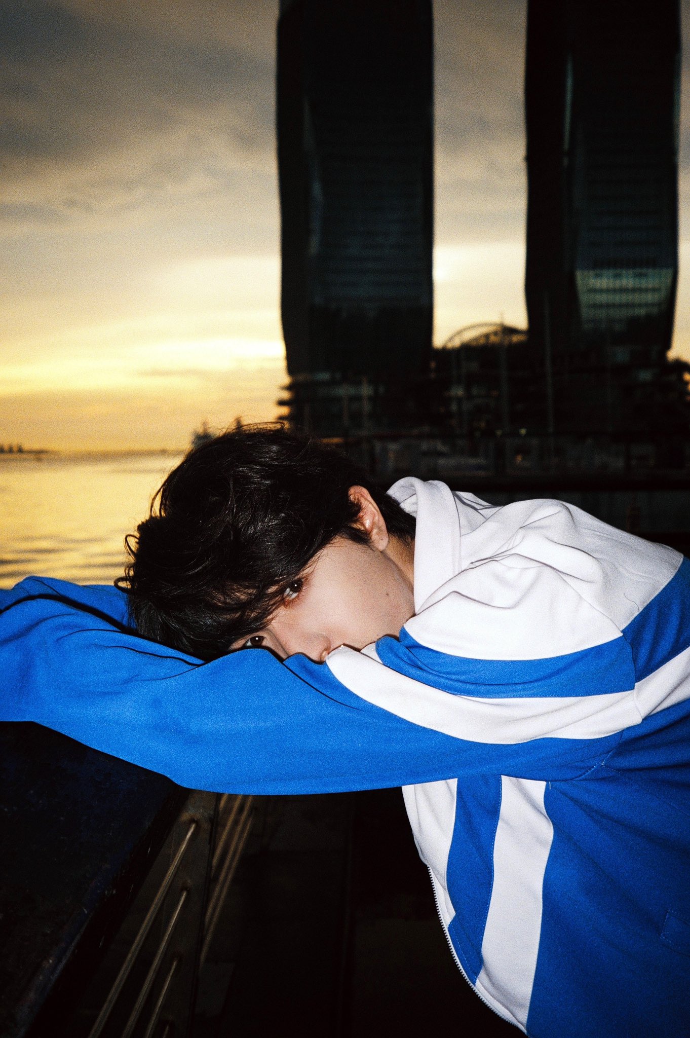 PATRICK Official CN on Twitter: "220611 | Patrick Weibo Update uniform Pat LCR：https://t.co ...