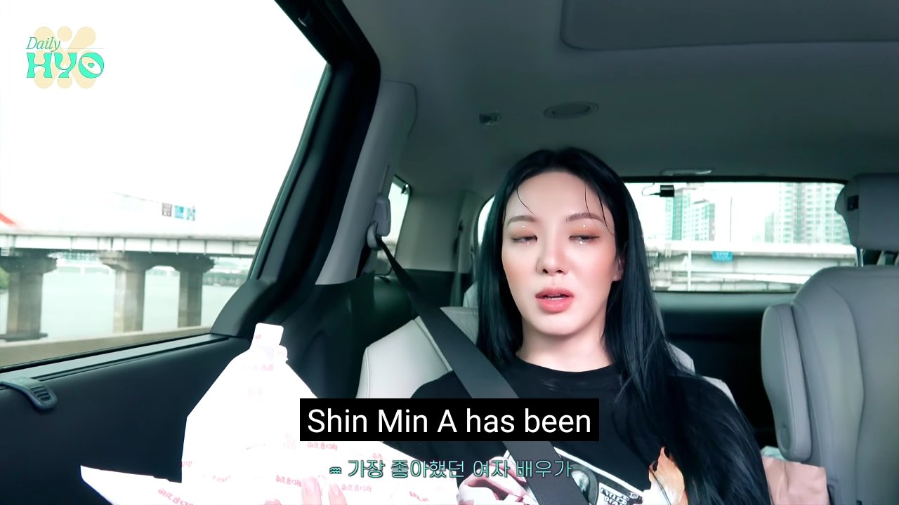 HYU 🕷 DEEP on Twitter: "Hyoyeon and her love for her favourite Actress Shin Min A, The only ...