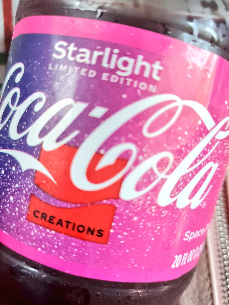 WEB姉貴 ENVTUBER VSINGER 🧀 🎀 VSinger/MIX依頼 on Twitter: "Drinking @AloisVtuber juice https://t.co ...