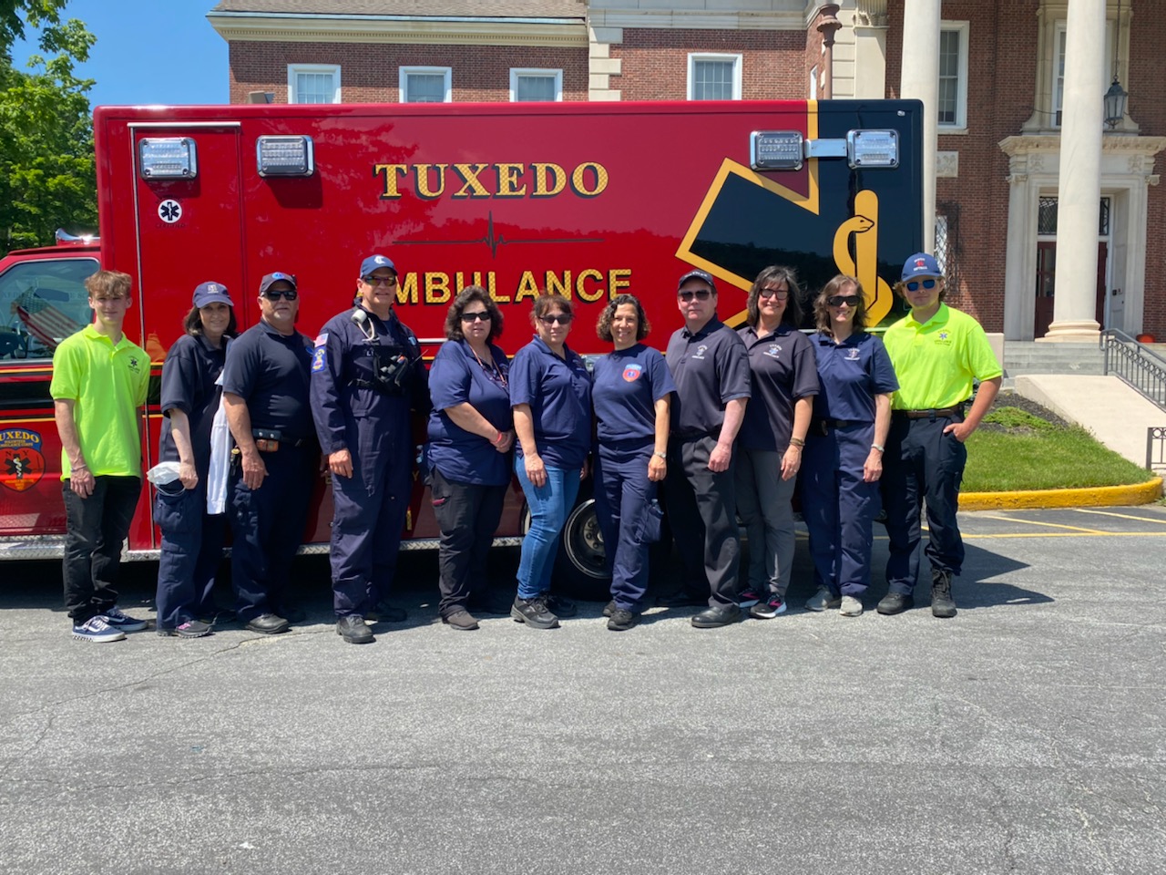 John Kilduff on Twitter: "The Memorial Day Parade lineup with a great crew! #MemorialDayWeekend ...
