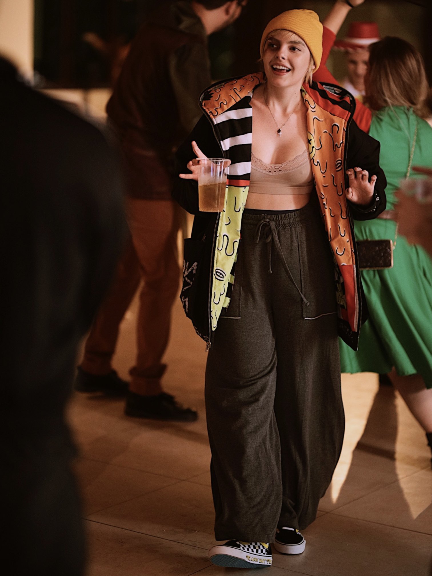 triz pariz on Twitter: "modo festa https://t.co/gnVX7aZhNo" / Twitter