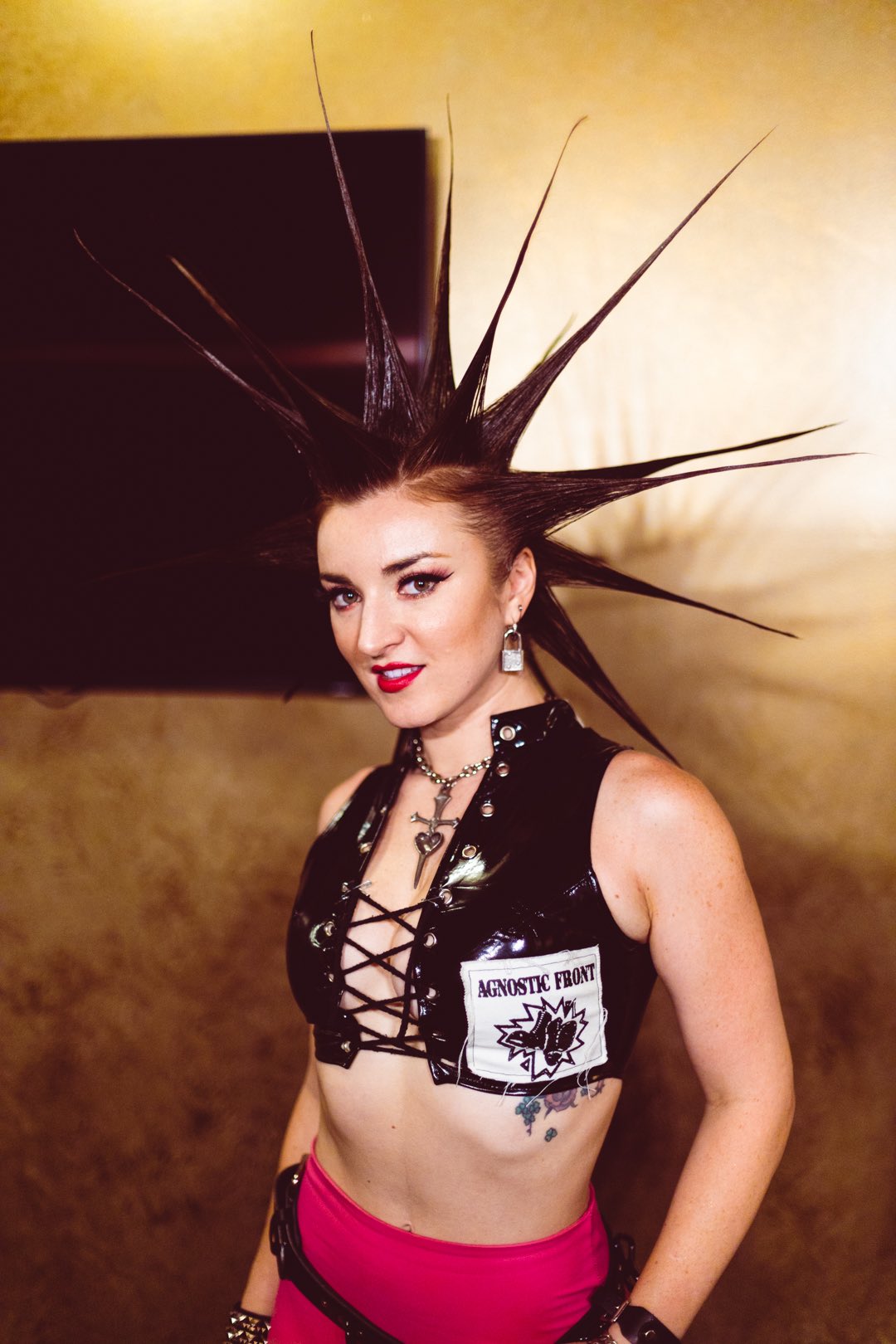 Erin Micklow on Twitter: "Which pic? 🤘 Shots by #kameraguykev 📸 #punk #punkrock #punkgirl # ...