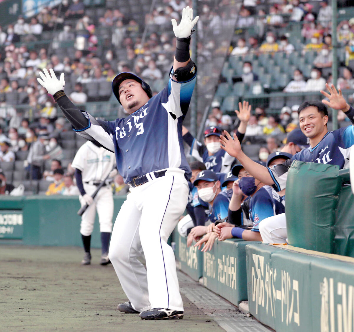 スポーツ報知 プロ野球取材班 On Twitter 【 西武 】山川穂高が先制の17号ソロ “12球団本拠地全制覇” 4ft20wzlsi 西武ライオンズ