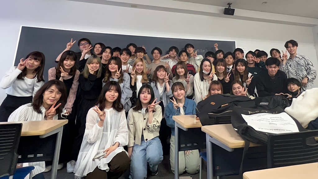 高梨ゼミ 東洋大学経営学部 On Twitter 【今年度のあいさつ】 昨年度はありがとうございました！ おかげさまで卒業生を1人輩出することが出来ました🎉 また今年度は13名の新2年生が 