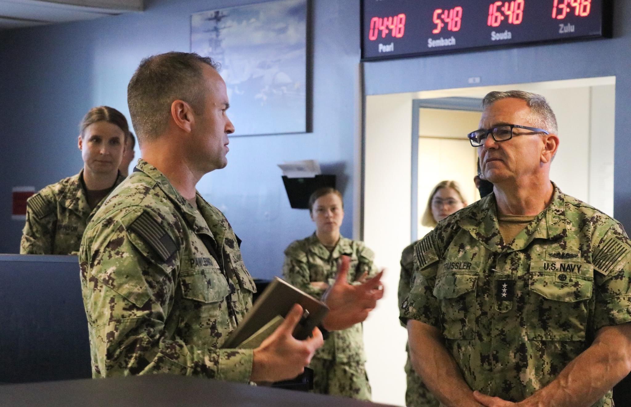 U.S. Naval Meteorology and Oceanography Command on Twitter: "⚓️⭐️⭐️⭐️ Vice Admiral Jeffrey ...